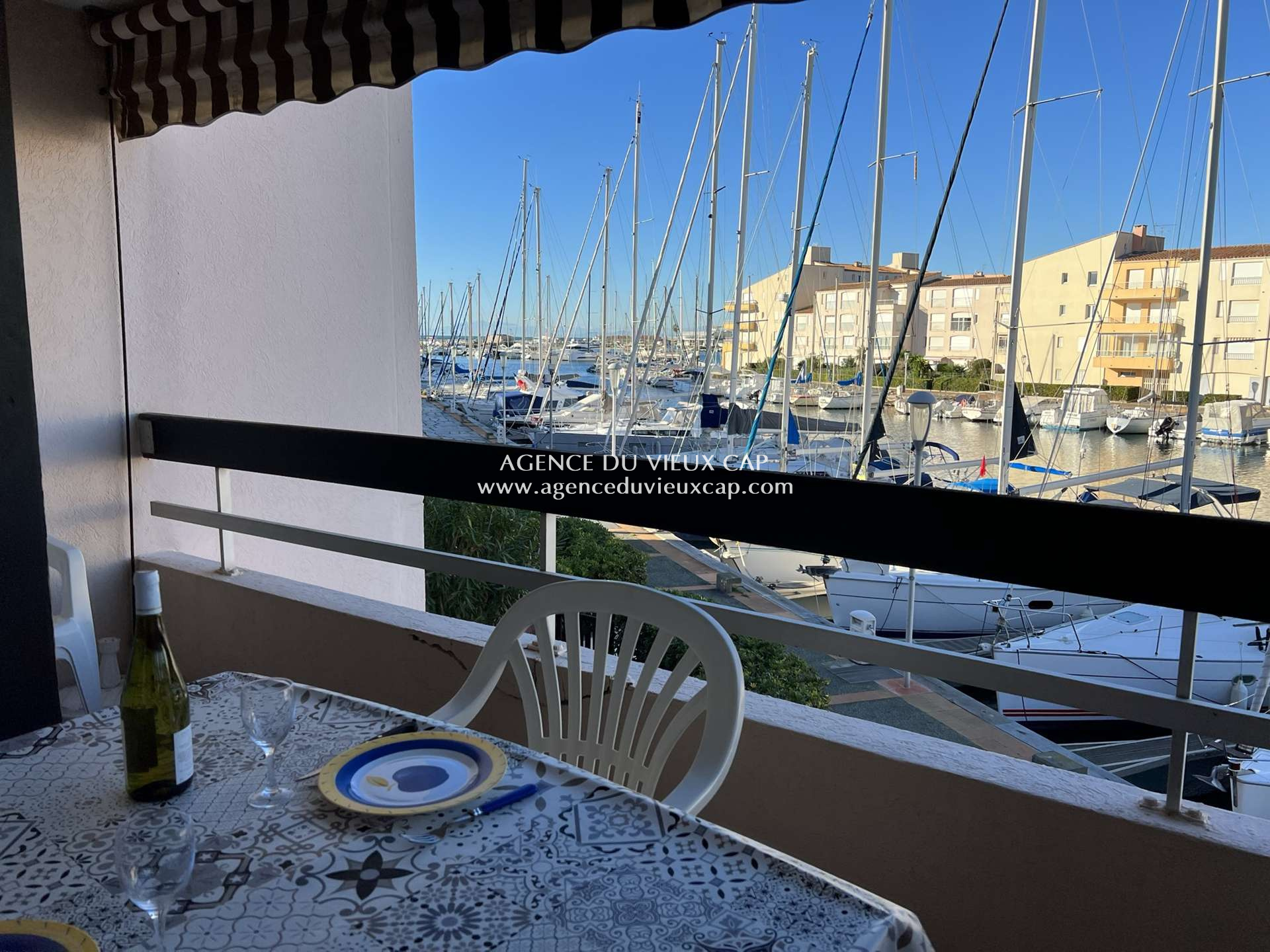 Offres locations vacances STUDIO CABINE, BELLE VUE PORT, PROCHE PLAGE ...